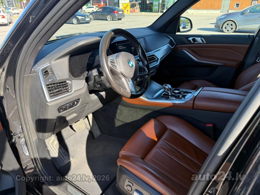 Черный БМВ Х5 2022 в Таллин, объемом двигателя 3.00 л и пробегом 120 тыс. км за 50900 €, фото 7 на AUTOMOTO.COM.LV