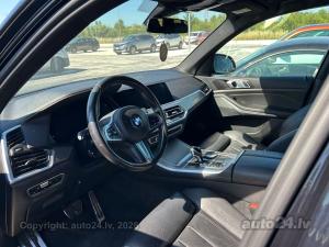 Black BMW X5 2022 in Tallinn, with an engine capacity of 0.00 L and mileage of 157 thousand km for 36900 €, photo 3 on AUTOMOTO.COM.LV