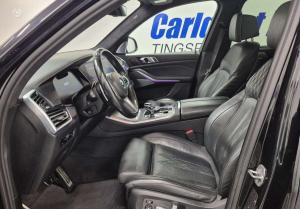 Melns BMW X5 2022 Viļņa, ar dzinēja tilpumu 3.00 L un nobraukumu 71 tūkst. km par 67000 €, foto 6 vietnē AUTOMOTO.COM.LV
