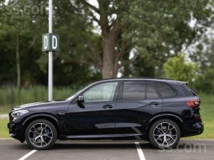 Melns BMW X5 2022 Rīga, ar dzinēja tilpumu 3.00 L un nobraukumu 160 tūkst. km par 45990 €, foto 5 vietnē AUTOMOTO.COM.LV