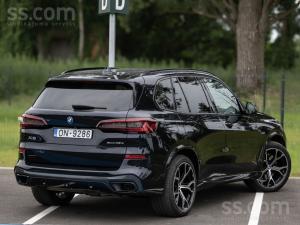 Melns BMW X5 2022 Rīga, ar dzinēja tilpumu 3.00 L un nobraukumu 160 tūkst. km par 45990 €, foto 7 vietnē AUTOMOTO.COM.LV