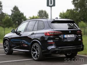 Melns BMW X5 2022 Rīga, ar dzinēja tilpumu 3.00 L un nobraukumu 160 tūkst. km par 45990 €, foto 30 vietnē AUTOMOTO.COM.LV