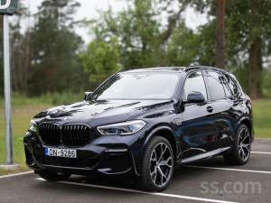 Melns BMW X5 2022 Rīga, ar dzinēja tilpumu 3.00 L un nobraukumu 160 tūkst. km par 45990 €, foto 31 vietnē AUTOMOTO.COM.LV