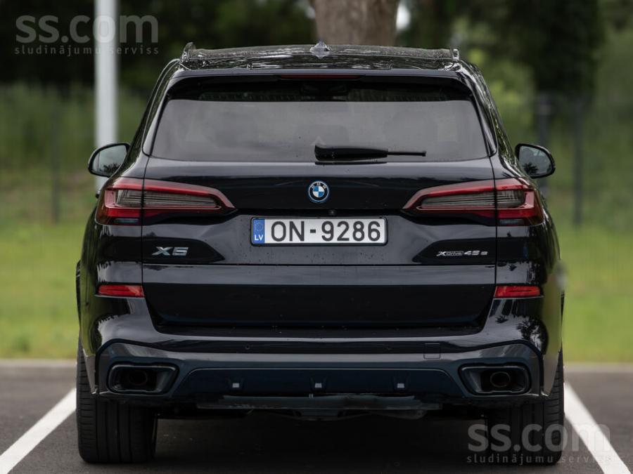 Melns BMW X5 2022 Rīga, ar dzinēja tilpumu 3.00 L un nobraukumu 160 tūkst. km par 45990 €, foto 32 vietnē AUTOMOTO.COM.LV