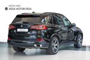 Melns BMW X5 2022 Rīga, ar dzinēja tilpumu 3.00 L un nobraukumu 89 tūkst. km par 43900 €, foto 3 vietnē AUTOMOTO.COM.LV