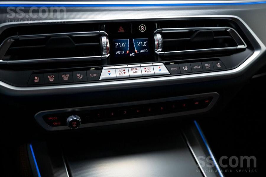 Melns BMW X5 2022 Rīga, ar dzinēja tilpumu 3.00 L un nobraukumu 106 tūkst. km par 55500 €, foto 23 vietnē AUTOMOTO.COM.LV