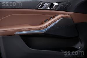 Melns BMW X5 2022 Rīga, ar dzinēja tilpumu 3.00 L un nobraukumu 106 tūkst. km par 55500 €, foto 25 vietnē AUTOMOTO.COM.LV