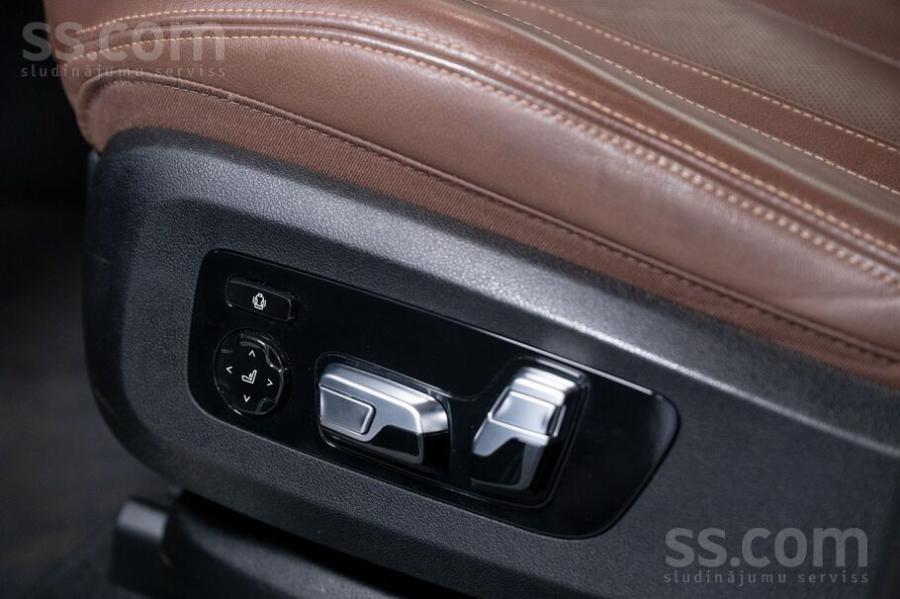 Melns BMW X5 2022 Rīga, ar dzinēja tilpumu 3.00 L un nobraukumu 106 tūkst. km par 55500 €, foto 28 vietnē AUTOMOTO.COM.LV