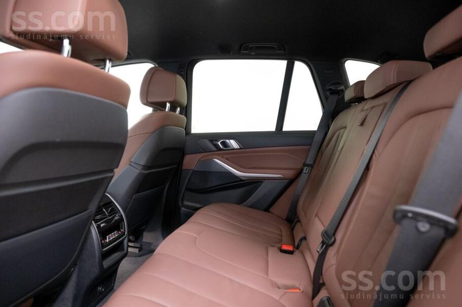 Melns BMW X5 2022 Rīga, ar dzinēja tilpumu 3.00 L un nobraukumu 106 tūkst. km par 55500 €, foto 34 vietnē AUTOMOTO.COM.LV