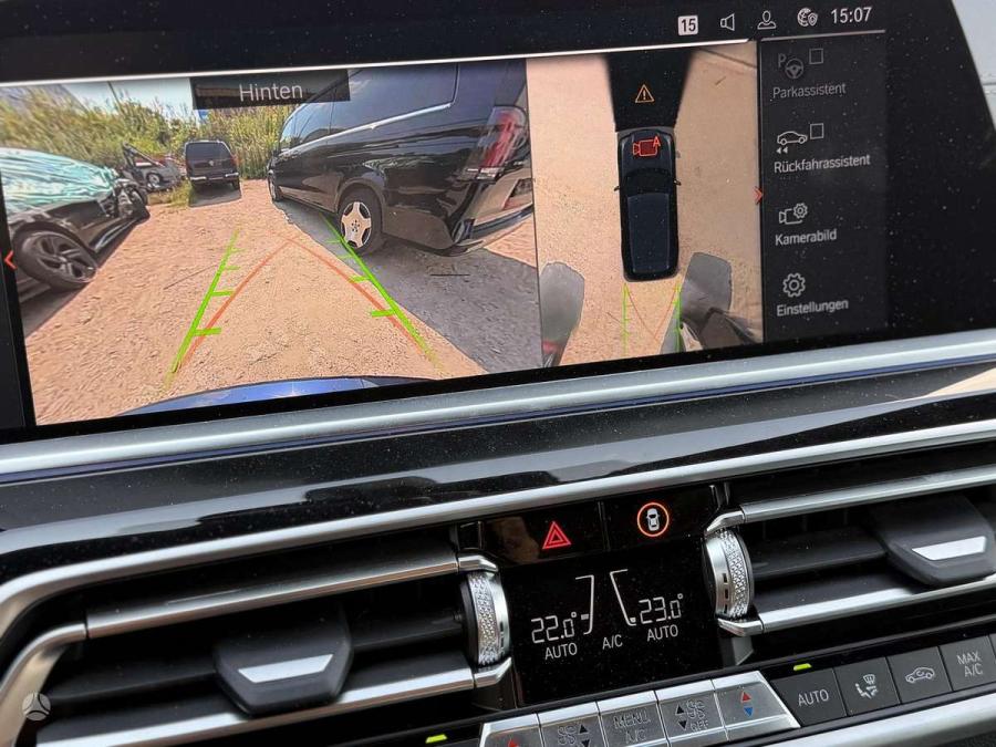 Black BMW X5 2022 in Kaunas, with an engine capacity of 2.99 L and mileage of 61 thousand km for 32750 €, photo 13 on AUTOMOTO.COM.LV