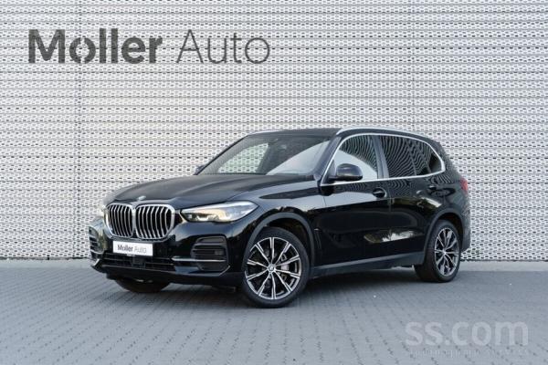 Melns BMW X5 2022 Rīga, ar dzinēja tilpumu 3.00 L un nobraukumu 120 tūkst. km par 39350 €, foto 1 vietnē AUTOMOTO.COM.LV