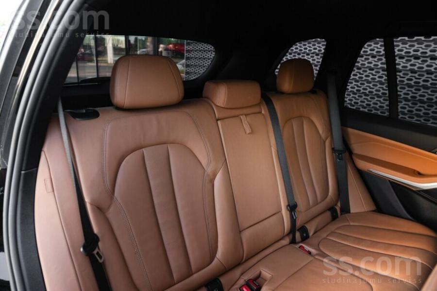 Melns BMW X5 2022 Rīga, ar dzinēja tilpumu 3.00 L un nobraukumu 120 tūkst. km par 39350 €, foto 27 vietnē AUTOMOTO.COM.LV