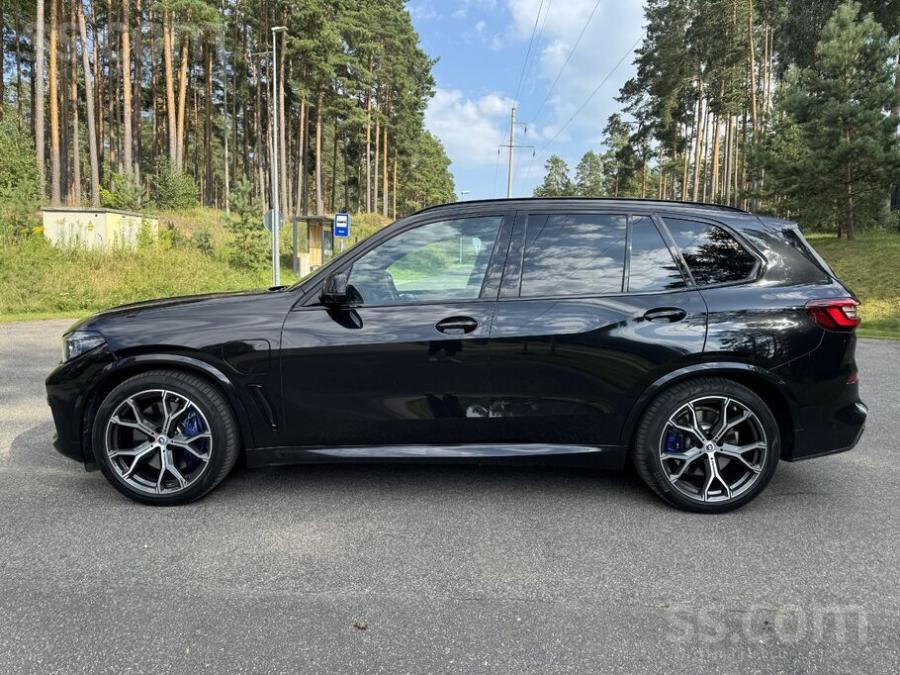 Melns BMW X5 2022 Rīga, ar dzinēja tilpumu 3.00 L un nobraukumu 92 tūkst. km par 54300 €, foto 4 vietnē AUTOMOTO.COM.LV