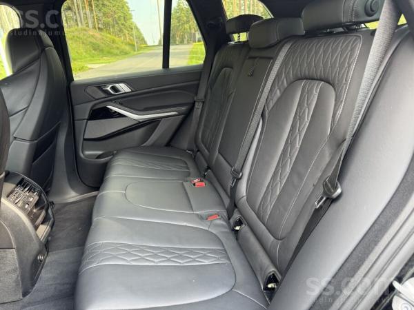 Melns BMW X5 2022 Rīga, ar dzinēja tilpumu 3.00 L un nobraukumu 92 tūkst. km par 54300 €, foto 7 vietnē AUTOMOTO.COM.LV