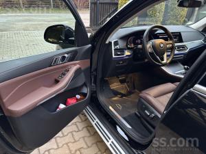 Melns BMW X5 2022 Rīga, ar dzinēja tilpumu 3.00 L un nobraukumu 49 tūkst. km par 50000 €, foto 7 vietnē AUTOMOTO.COM.LV