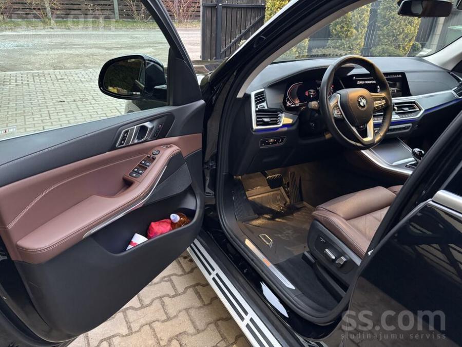 Melns BMW X5 2022 Rīga, ar dzinēja tilpumu 3.00 L un nobraukumu 49 tūkst. km par 50000 €, foto 7 vietnē AUTOMOTO.COM.LV
