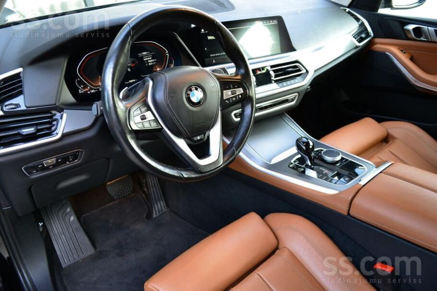 Black BMW X5 2022 in Riga, with an engine capacity of 3.00 L and mileage of 71 thousand km for 45000 €, photo 11 on AUTOMOTO.COM.LV