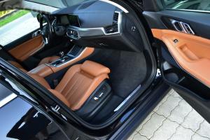 Black BMW X5 2022 in Riga, with an engine capacity of 3.00 L and mileage of 71 thousand km for 45000 €, photo 13 on AUTOMOTO.COM.LV