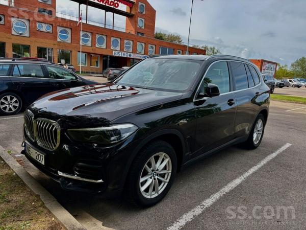 Melns BMW X5 2022 Rīga, ar dzinēja tilpumu 3.00 L un nobraukumu 116 tūkst. km par 36290 €, foto 3 vietnē AUTOMOTO.COM.LV
