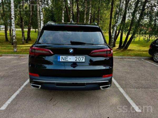 Melns BMW X5 2022 Rīga, ar dzinēja tilpumu 3.00 L un nobraukumu 116 tūkst. km par 36290 €, foto 5 vietnē AUTOMOTO.COM.LV