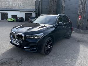 Melns BMW X5 2022 Rīga, ar dzinēja tilpumu 3.00 L un nobraukumu 78 tūkst. km par 36500 €, foto  vietnē AUTOMOTO.COM.LV