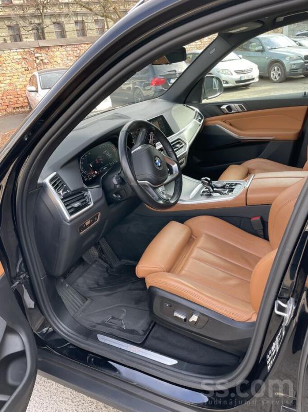 Melns BMW X5 2022 Rīga, ar dzinēja tilpumu 3.00 L un nobraukumu 78 tūkst. km par 36500 €, foto 8 vietnē AUTOMOTO.COM.LV