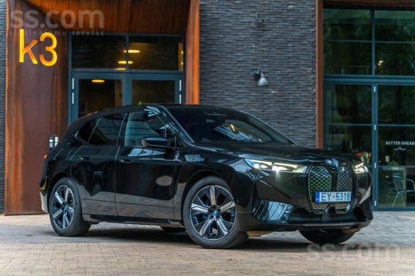 Melns BMW X5 2022 Rīga, ar dzinēja tilpumu 3.00 L un nobraukumu 71 tūkst. km par 42500 €, foto 3 vietnē AUTOMOTO.COM.LV
