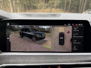 Black BMW X5 2022 in Vilnius, with an engine capacity of 4.40 L and mileage of 77 thousand km for 55000 €, photo 17 on AUTOMOTO.COM.LV