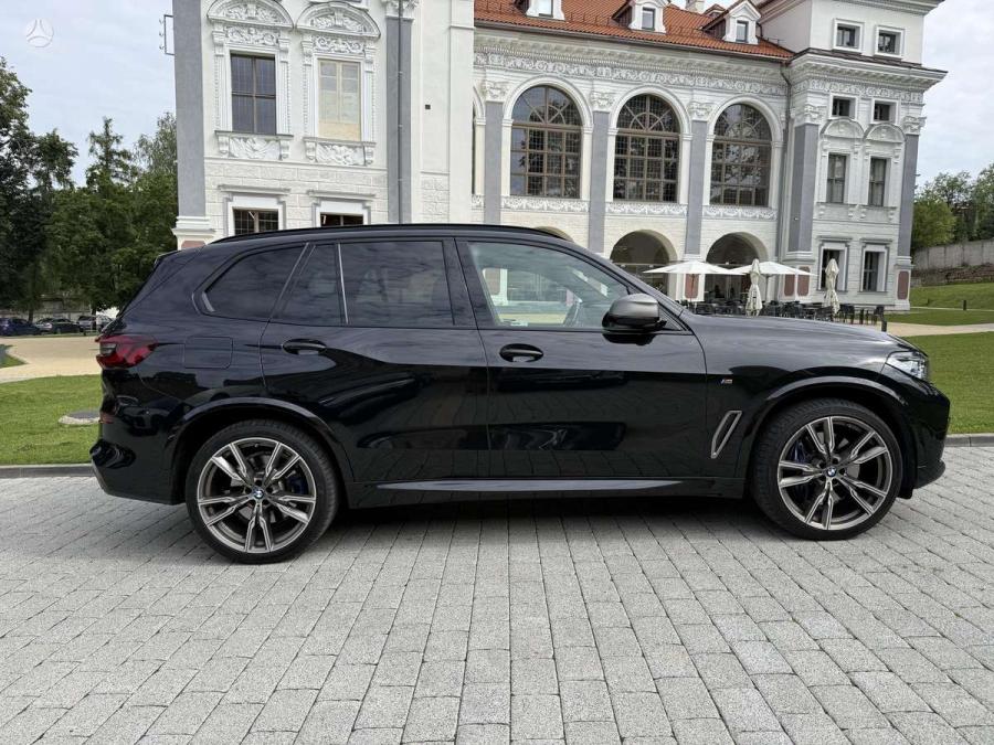 Melns BMW X5 2022 Viļņa, ar dzinēja tilpumu 4.40 L un nobraukumu 77 tūkst. km par 55000 €, foto 7 vietnē AUTOMOTO.COM.LV