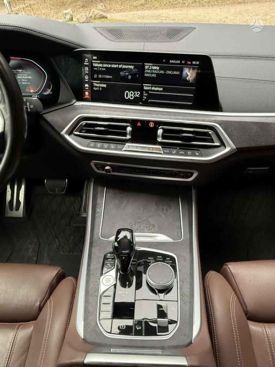 Melns BMW X5 2022 Viļņa, ar dzinēja tilpumu 4.40 L un nobraukumu 77 tūkst. km par 55000 €, foto 20 vietnē AUTOMOTO.COM.LV