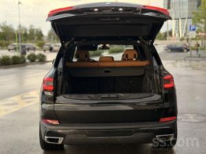 Black BMW X5 2022 in Riga, with an engine capacity of 3.00 L and mileage of 91 thousand km for 49750 €, photo 7 on AUTOMOTO.COM.LV