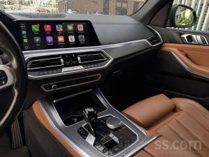 Black BMW X5 2022 in Riga, with an engine capacity of 3.00 L and mileage of 91 thousand km for 49750 €, photo 12 on AUTOMOTO.COM.LV