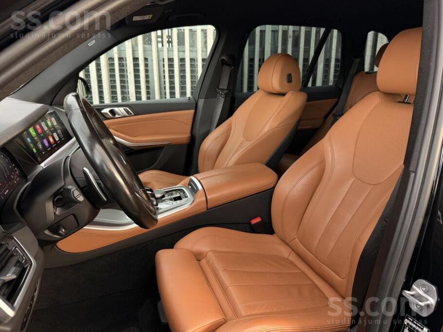 Black BMW X5 2022 in Riga, with an engine capacity of 3.00 L and mileage of 91 thousand km for 49750 €, photo 14 on AUTOMOTO.COM.LV