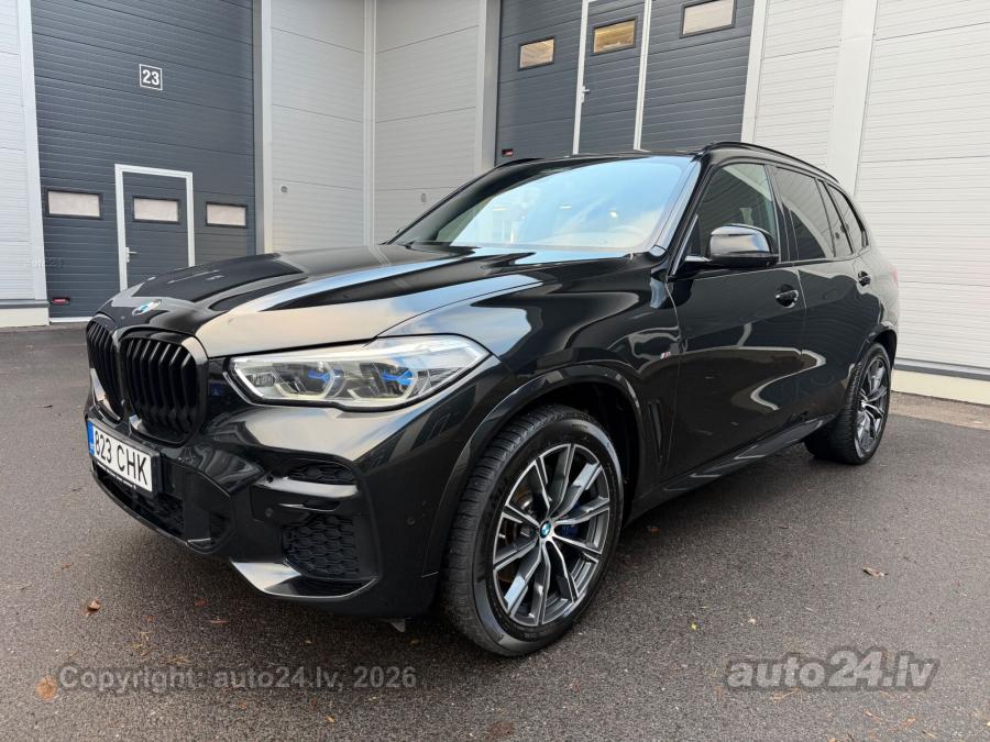 Melns BMW X5 2022 Tallina, ar dzinēja tilpumu 3.00 L un nobraukumu 152 tūkst. km par 54000 €, foto 3 vietnē AUTOMOTO.COM.LV