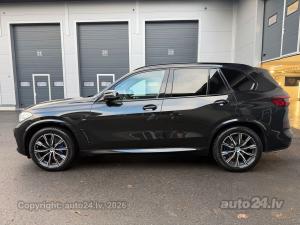 Melns BMW X5 2022 Tallina, ar dzinēja tilpumu 3.00 L un nobraukumu 152 tūkst. km par 54000 €, foto 7 vietnē AUTOMOTO.COM.LV