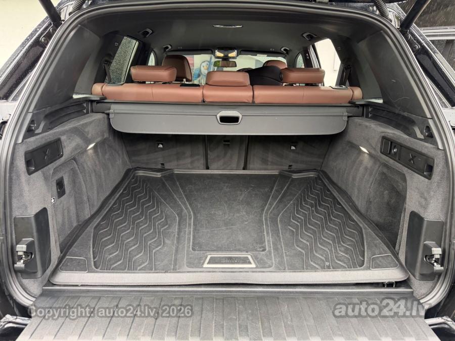 Melns BMW X5 2022 Tallina, ar dzinēja tilpumu 3.00 L un nobraukumu 152 tūkst. km par 54000 €, foto 15 vietnē AUTOMOTO.COM.LV