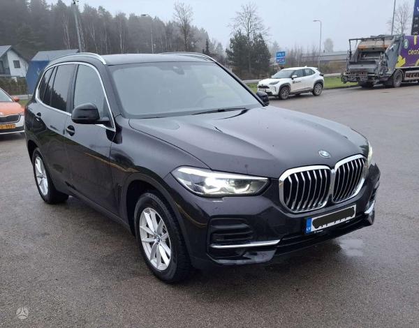 Melns BMW X5 2023 Rīga, ar dzinēja tilpumu 2.99 L un nobraukumu 64 tūkst. km par 46000 €, foto 3 vietnē AUTOMOTO.COM.LV