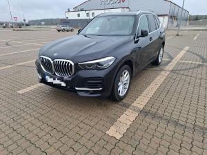 Black BMW X5 2023 in Riga, with an engine capacity of 2.99 L and mileage of 64 thousand km for 46000 €, photo 20 on AUTOMOTO.COM.LV