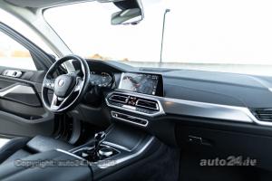 Melns BMW X5 2023 Tartu, ar dzinēja tilpumu 3.00 L un nobraukumu 48 tūkst. km par 69500 €, foto 6 vietnē AUTOMOTO.COM.LV