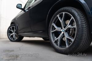 Черный БМВ Х5 2023 в Таллин, объемом двигателя 3.00 л и пробегом 48 тыс. км за 69900 €, фото 8 на AUTOMOTO.COM.LV