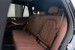 Черный БМВ Х5 2023 в Таллин, объемом двигателя 3.00 л и пробегом 48 тыс. км за 69900 €, фото 23 на AUTOMOTO.COM.LV
