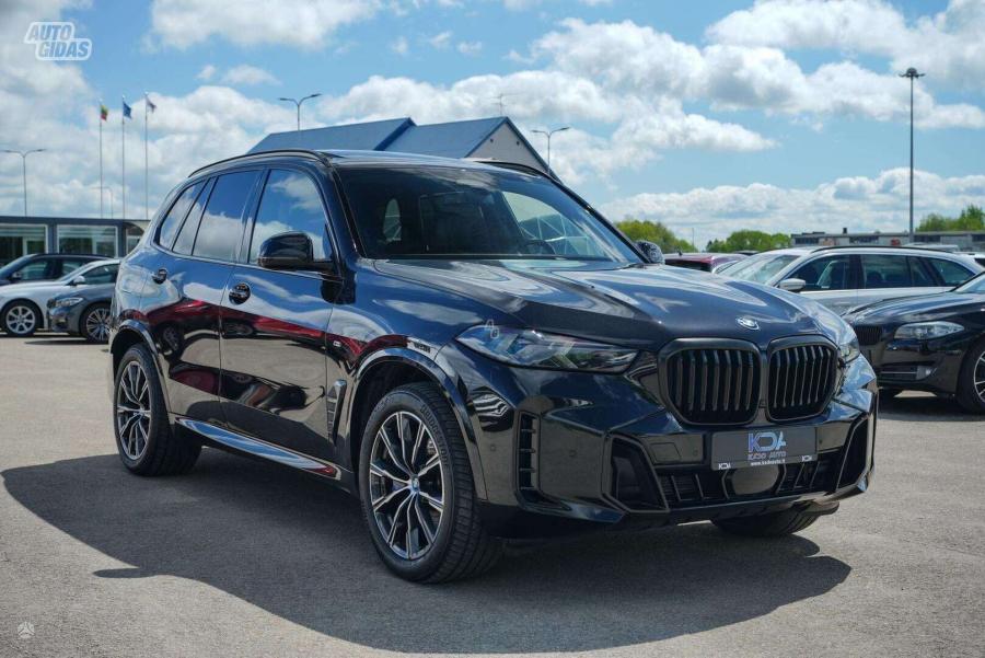 Black BMW X5 2023 in Marijampole, with an engine capacity of 3.00 L and mileage of 165 thousand km for 62950 €, photo 1 on AUTOMOTO.COM.LV