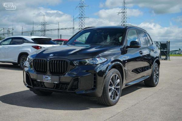 Black BMW X5 2023 in Marijampole, with an engine capacity of 3.00 L and mileage of 165 thousand km for 62950 €, photo 5 on AUTOMOTO.COM.LV