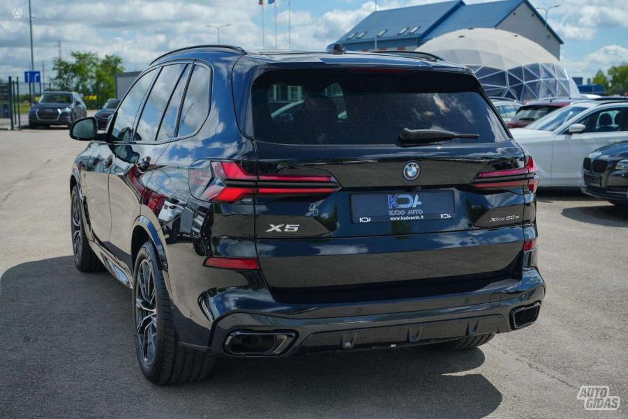 Black BMW X5 2023 in Marijampole, with an engine capacity of 3.00 L and mileage of 165 thousand km for 62950 €, photo 10 on AUTOMOTO.COM.LV