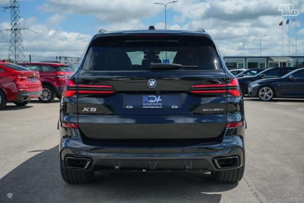 Black BMW X5 2023 in Marijampole, with an engine capacity of 3.00 L and mileage of 165 thousand km for 62950 €, photo 10 on AUTOMOTO.COM.LV