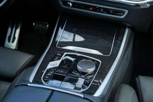 Black BMW X5 2023 in Marijampole, with an engine capacity of 3.00 L and mileage of 165 thousand km for 62950 €, photo 21 on AUTOMOTO.COM.LV