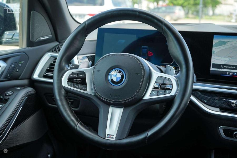 Black BMW X5 2023 in Marijampole, with an engine capacity of 3.00 L and mileage of 165 thousand km for 62950 €, photo 23 on AUTOMOTO.COM.LV