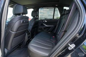 Black BMW X5 2023 in Marijampole, with an engine capacity of 3.00 L and mileage of 165 thousand km for 62950 €, photo 34 on AUTOMOTO.COM.LV