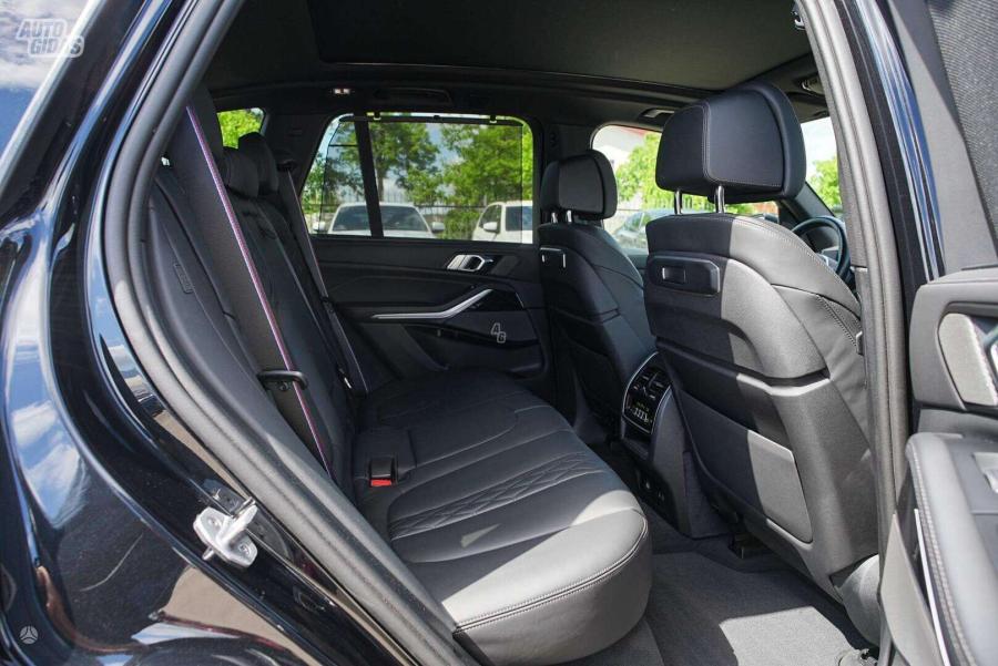 Black BMW X5 2023 in Marijampole, with an engine capacity of 3.00 L and mileage of 165 thousand km for 62950 €, photo 37 on AUTOMOTO.COM.LV