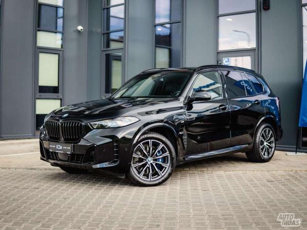 Black BMW X5 2023 in Marijampole, with an engine capacity of 3.00 L and mileage of 165 thousand km for 62950 €, photo 2 on AUTOMOTO.COM.LV